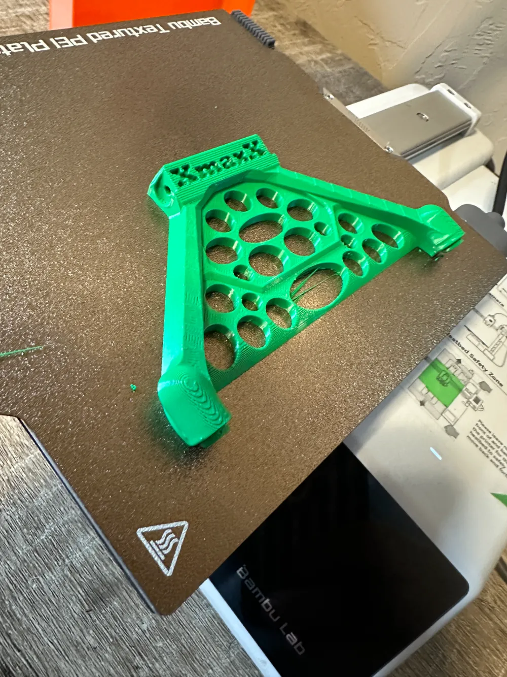 X-MAXX BUMPER SUPPORT Remixed by Thejohnson5 - MakerWorld