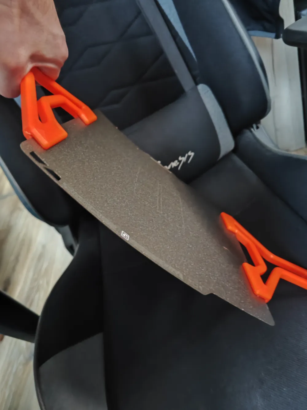 Build plate release help handle - Free 3D Print Model - MakerWorld