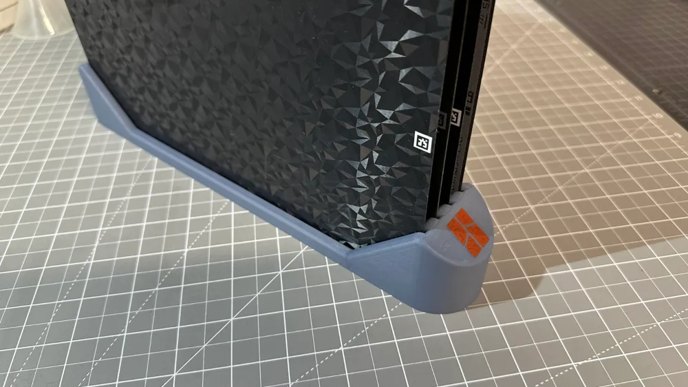 Bambu Build Plate Holder x4 by Bearded Bastard MakerWorld: Download ...