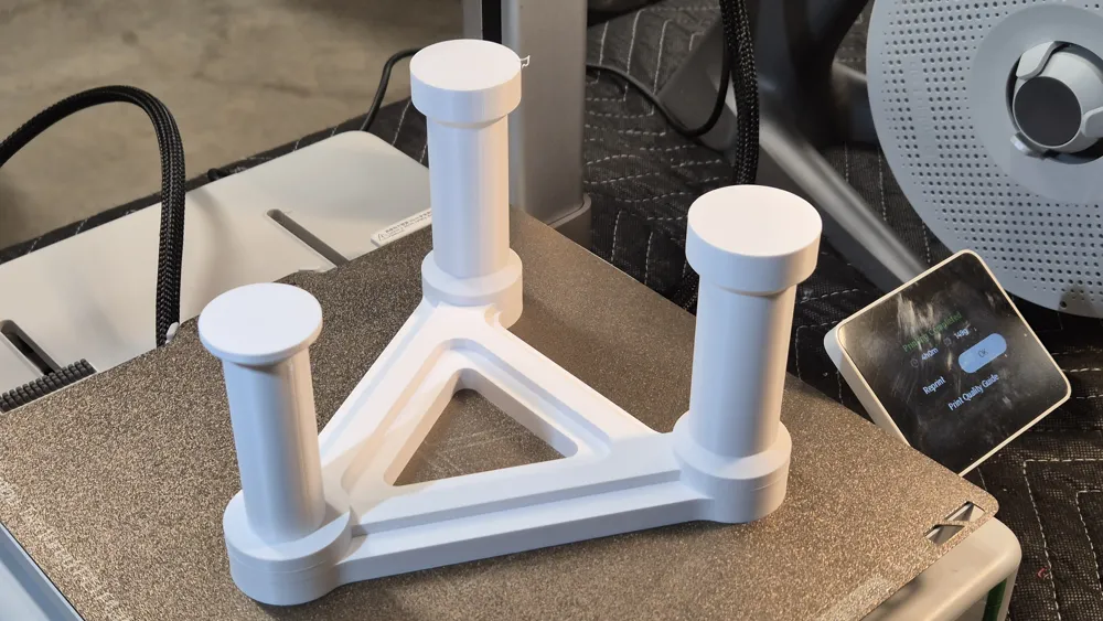 Bambu Lab A1 mini Spool Holder (free standing) by Dean_Menhennet ...