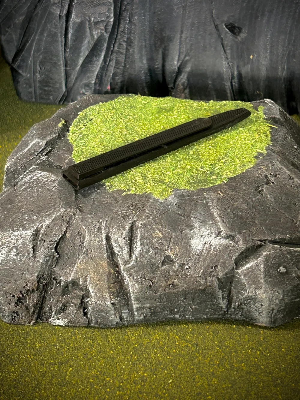 Short Sword Bookmark with Sheath by Forged in Filament - MakerWorld