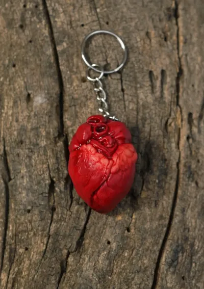 Realistic Heart Keychain 3D Print by Imagina.3d MakerWorld: Download ...