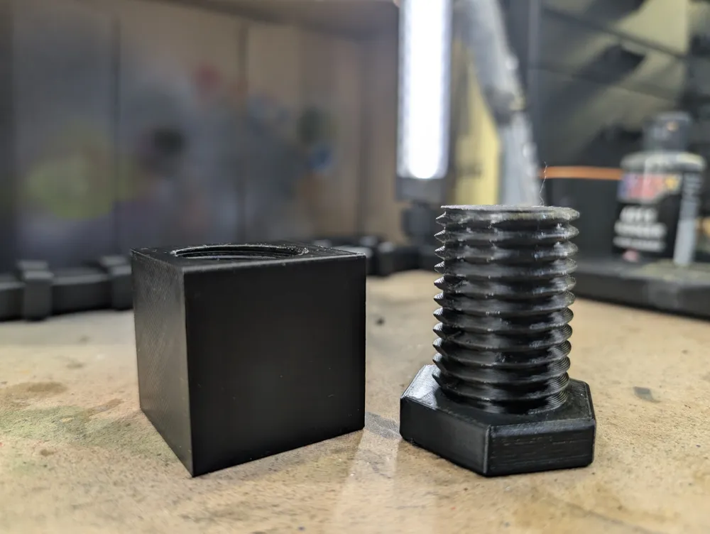 M30 Screw & Hole Connection NO SUPPORTS Scaleable by Big Bad ...