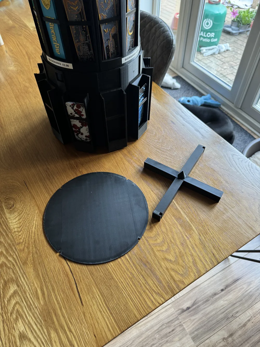 Rotating Bookmark Display Stand - Free 3D Print Model - MakerWorld