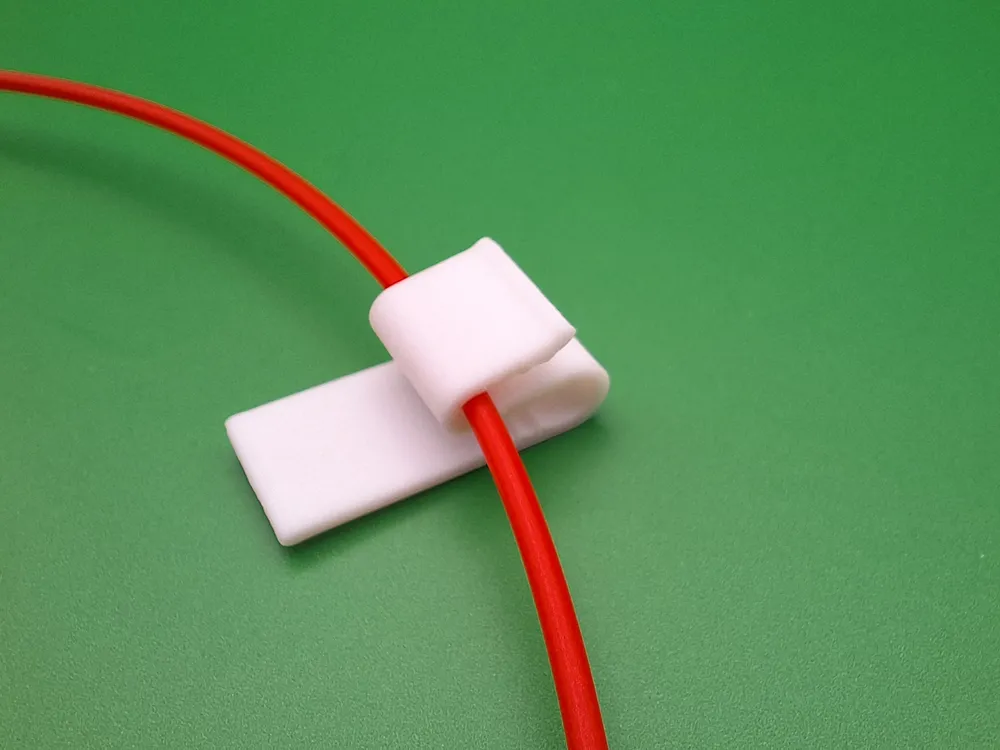 Filament Clip for Sunlu Spool - Basic by Officina23 MakerWorld ...