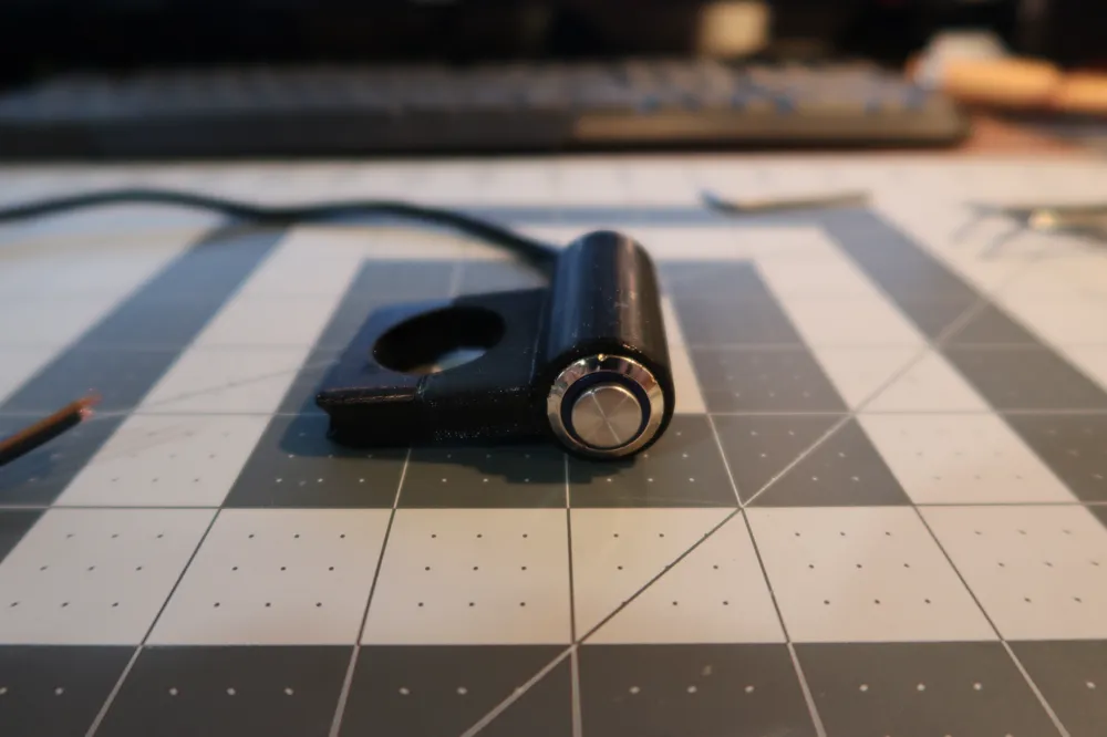 switch mount for 1" handlebars - Free 3D Print Model - MakerWorld