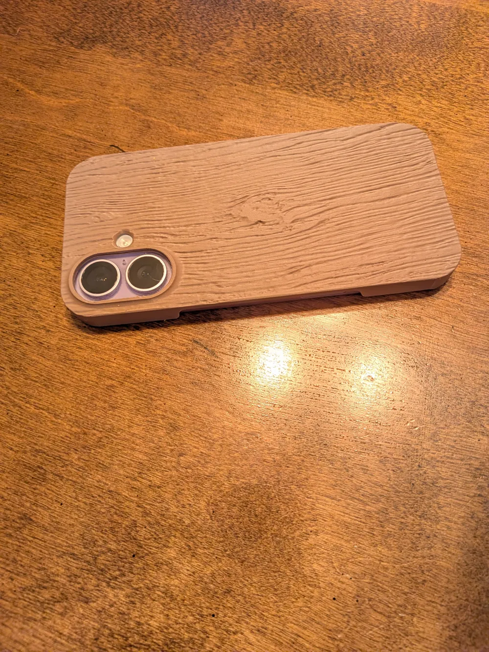 iPhone Base 17 Holzmaserung Hülle mit Kamerabuckel – Kostenloses 3D ...