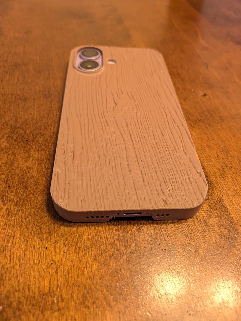 iPhone Base 17 Holzmaserung Hülle mit Kamerabuckel – Kostenloses 3D ...