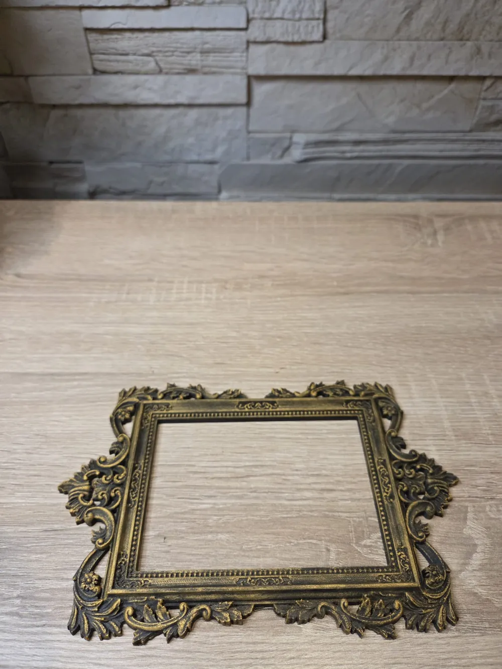 Baroque Picture Frame Ornament - Free 3D Print Model - MakerWorld