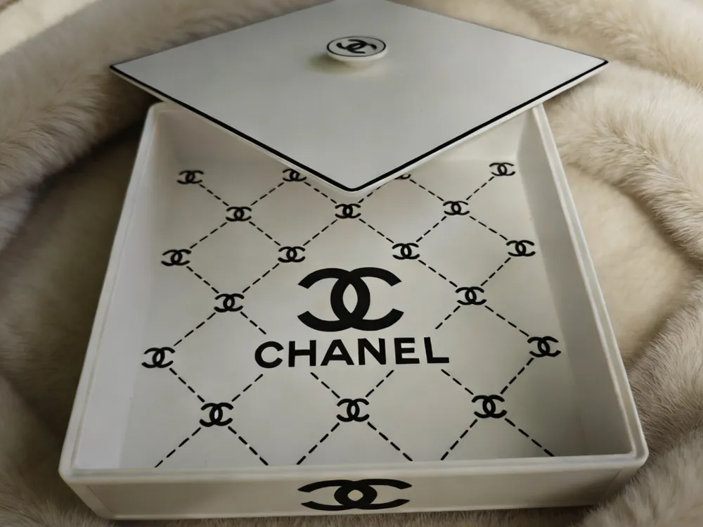Chanel CHANEL Jewelry Storage Box / Square Model / Stackable - Free 3D ...