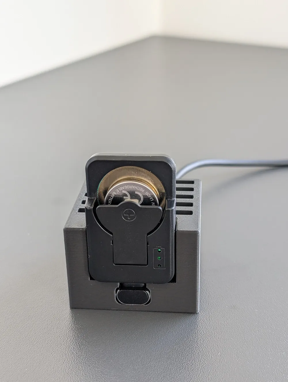 Universal Coin Cell Charger Dock Storage CR2032 - Free 3D Print Model ...