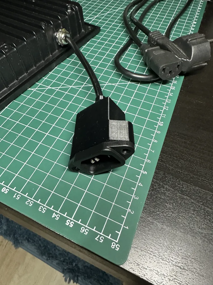 C14-Steckergehäuse – Kostenloses 3D-Druckmodell – MakerWorld