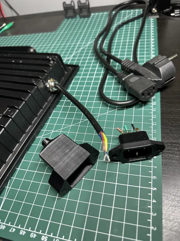 C14-Steckergehäuse – Kostenloses 3D-Druckmodell – MakerWorld