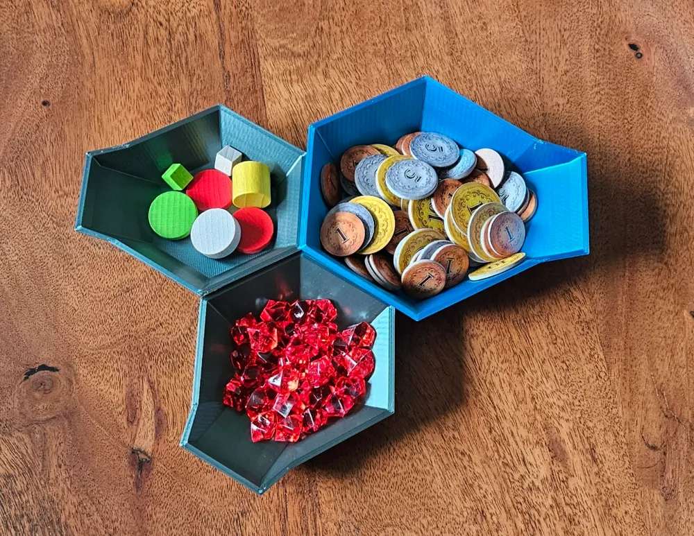 Token Tray - Free 3D Print Model - MakerWorld