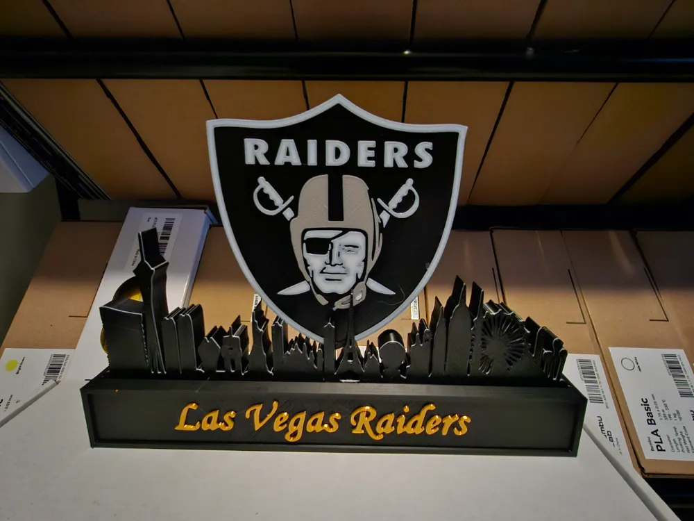 las vegas raiders with skyline of Las Vegas NFL - Free 3D Print Model ...