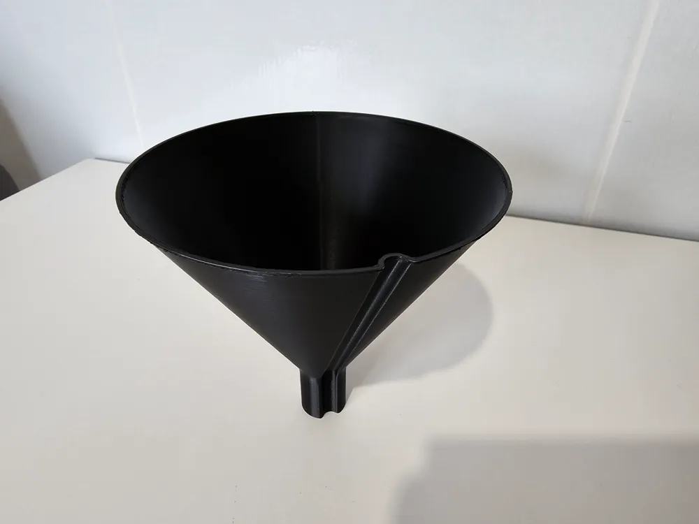 Ventilated funnel by hectorri - MakerWorld