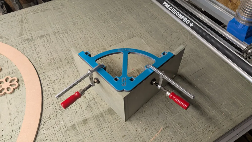 Assembly square for rail clamps. 250x250 - Free 3D Print Model - MakerWorld