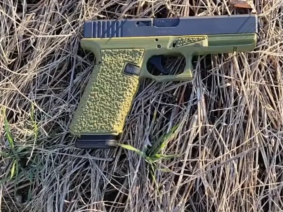 glock 17 gen 3 brick texture - Free 3D Print Model - MakerWorld