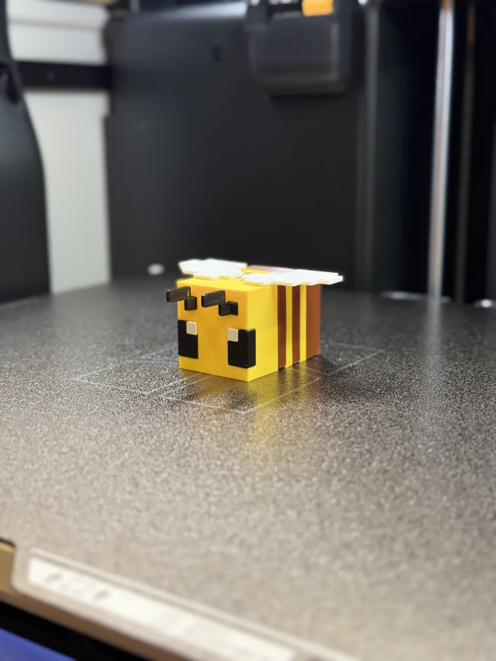 Abeja de Minecraft por Z3D Design MakerWorld: Descarga Modelos 3D Gratuitos