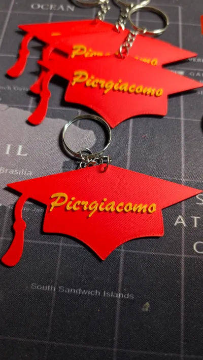 Customizable graduation cap keychain by Earth91 - MakerWorld