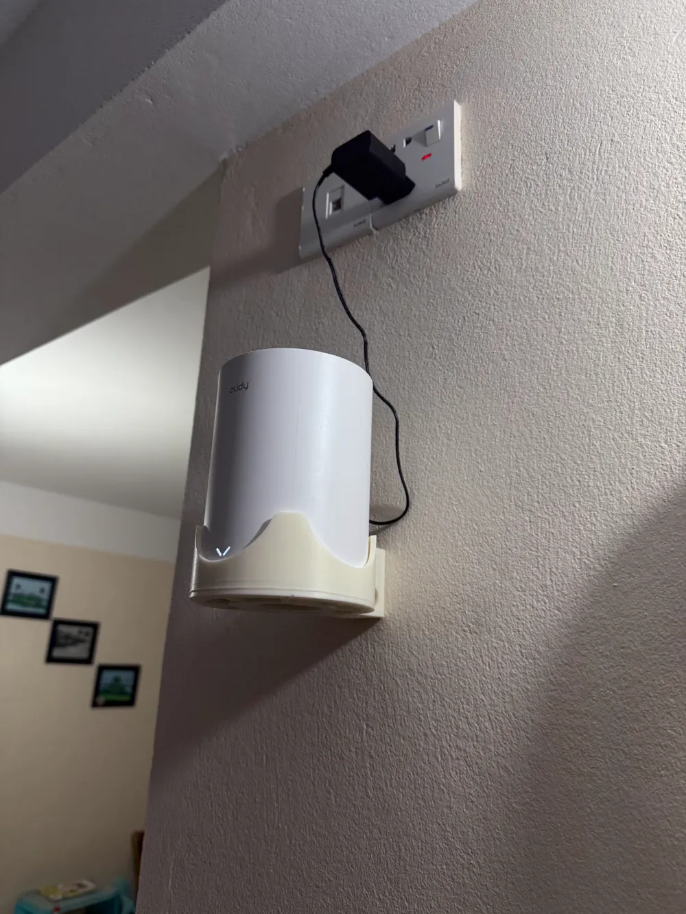 Wall Mounted Cylindrical (Round) Router Stand by ABM Masum - MakerWorld