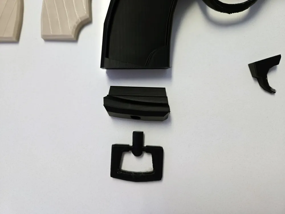 Fortnite Mammoth Pistol Model 1:1 Replica Glue - Free 3D Print Model ...