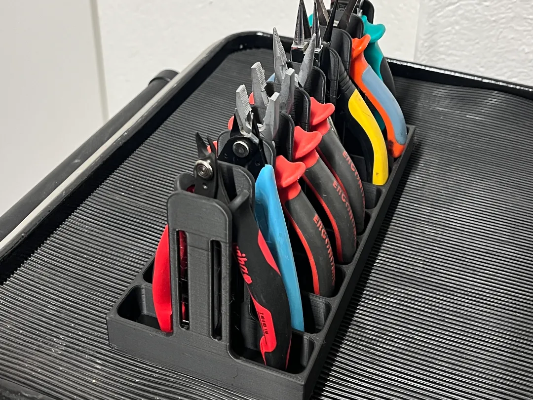 9‑Pliers Desk Rack fast print - Free 3D Print Model - MakerWorld