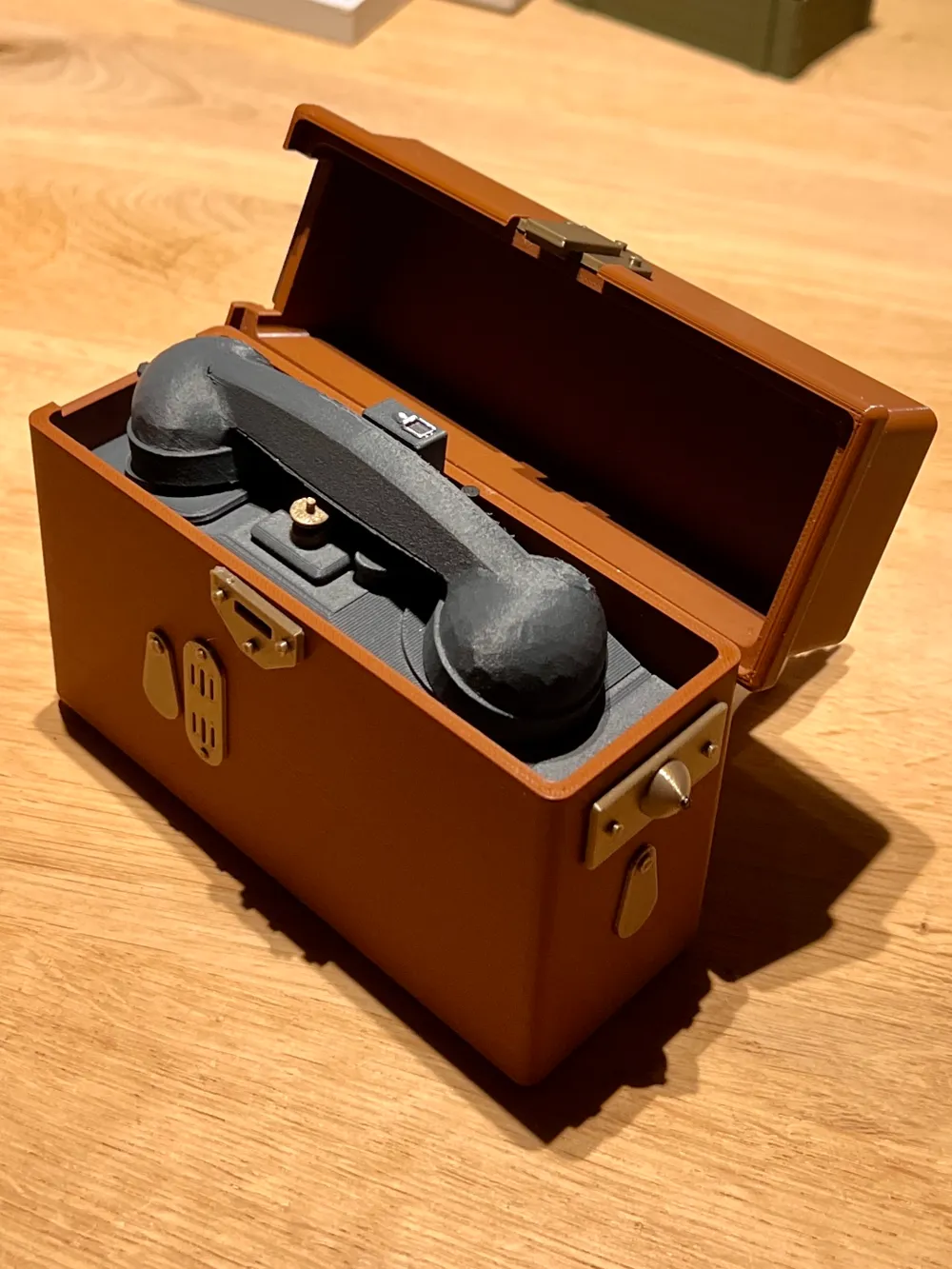 Wehrmacht field telephone FF33 1:2 - Free 3D Print Model - MakerWorld