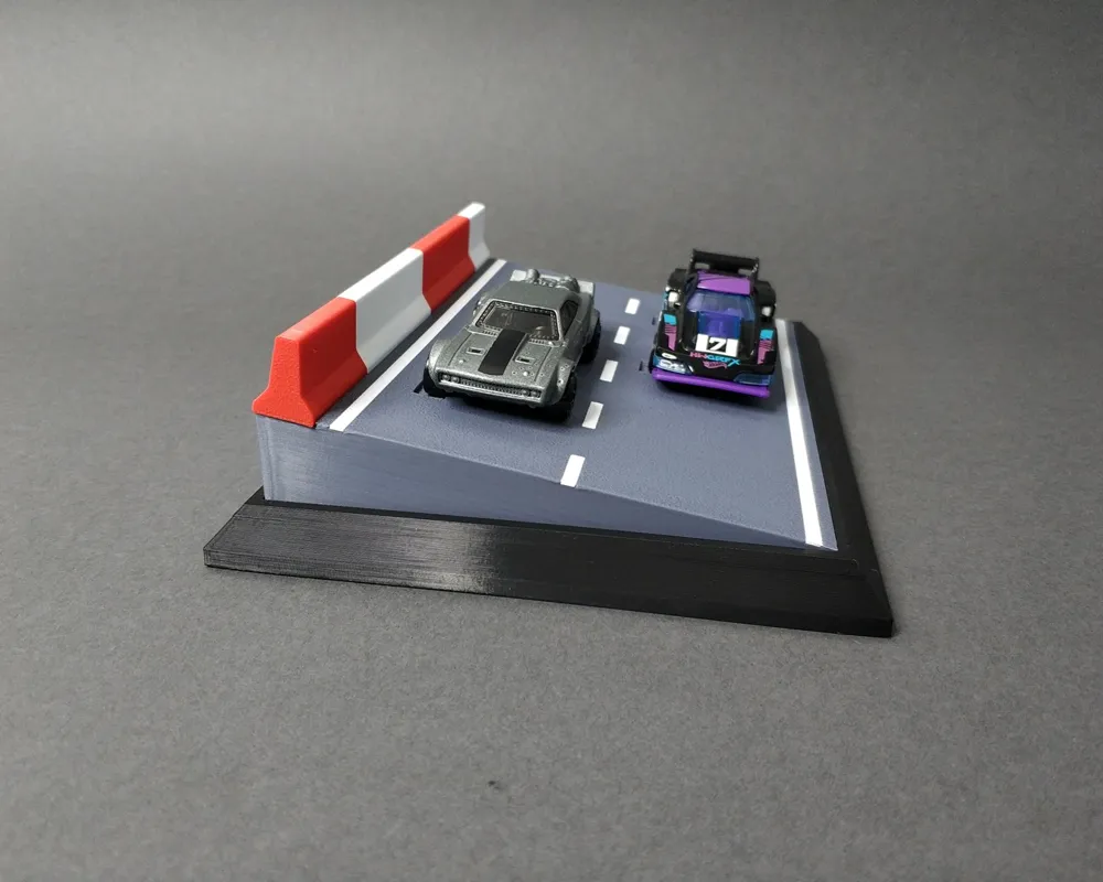 Racing Diorama for 1:64 Car Models - Free 3D Print Model - MakerWorld