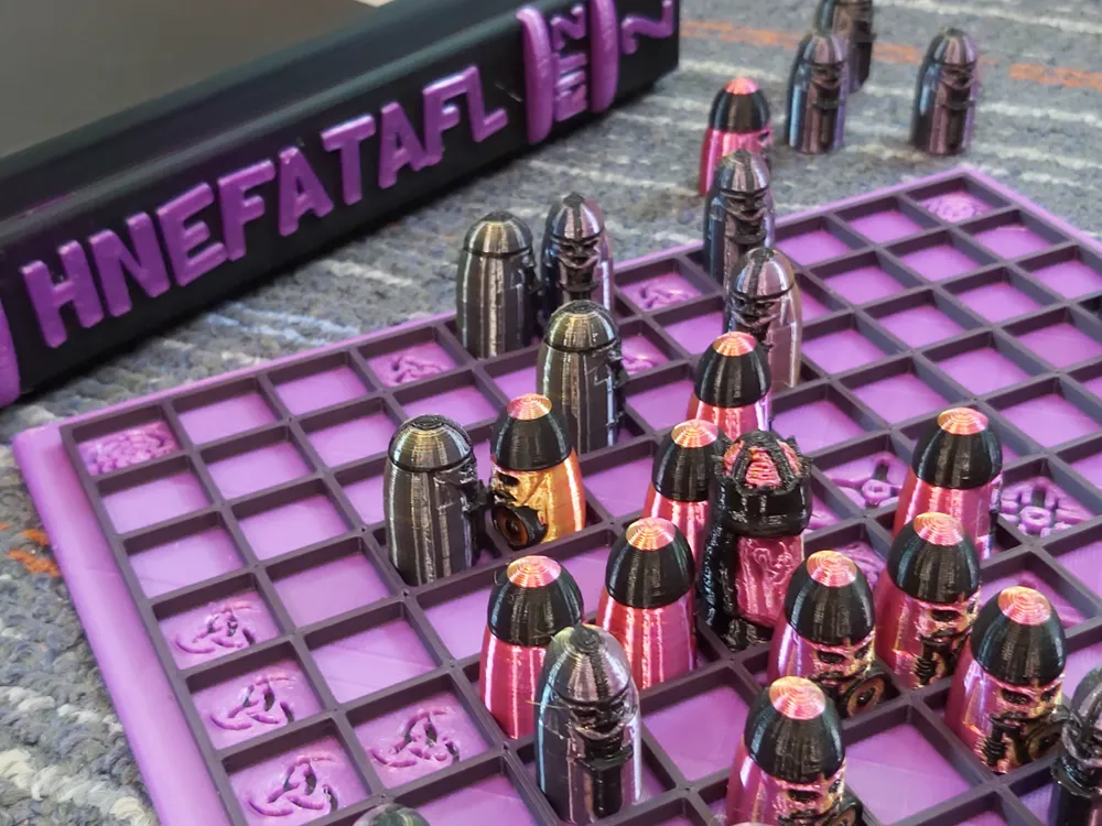 HNEFATAFL The Viking Board Game - Bookcase Edition - Free 3D Print ...