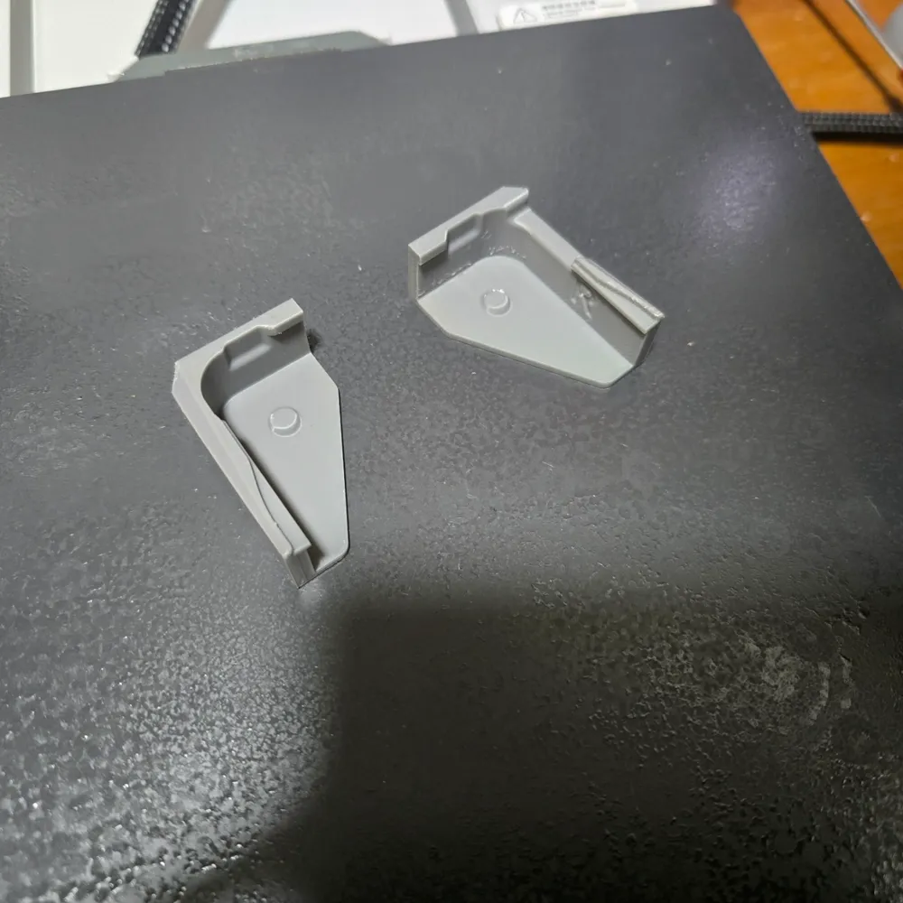 A1 Bed alignment helper, bed locator, snap on! - Free 3D Print Model ...