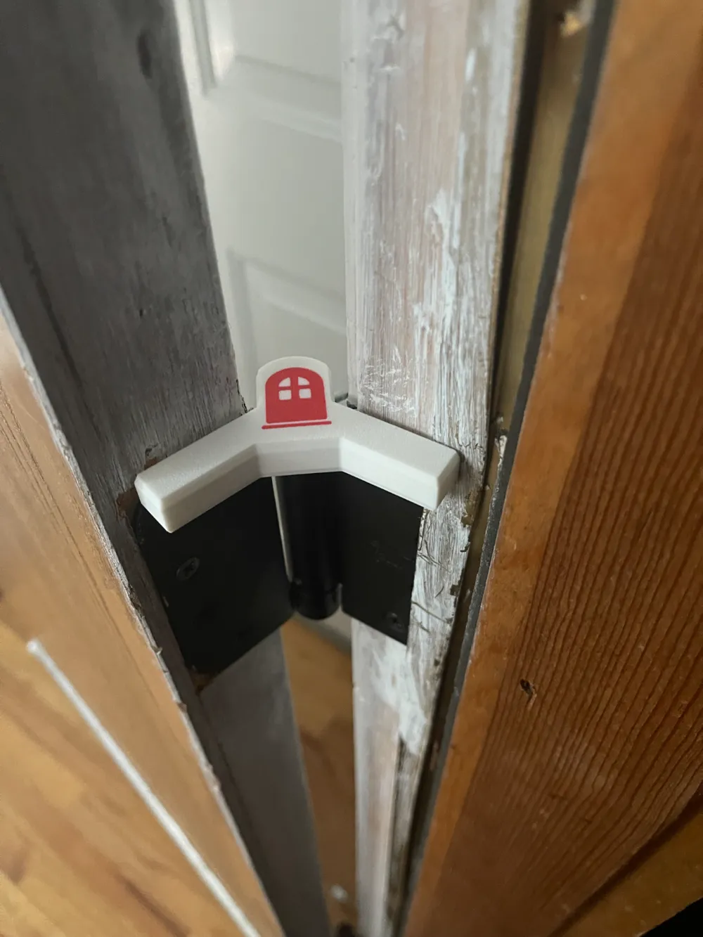 Hinge Door Stop for spring hinge by BagoFun - MakerWorld