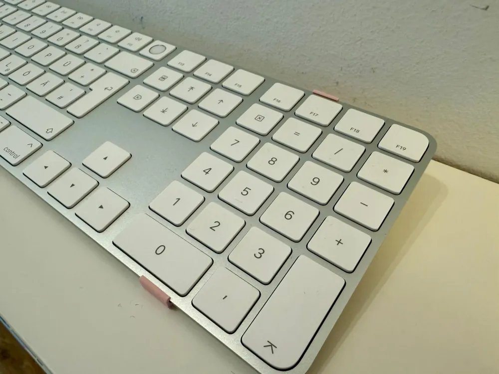 Apple Magic Keyboard & Trackpad Ergonomic Riser - Free 3D Print Model ...