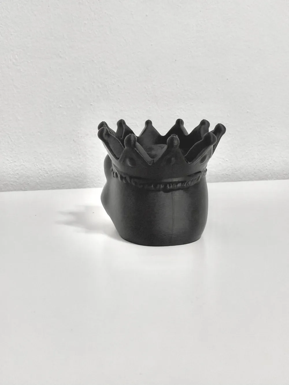 Toad with Crown by Kristian MakerWorld: Download Free 3D Models