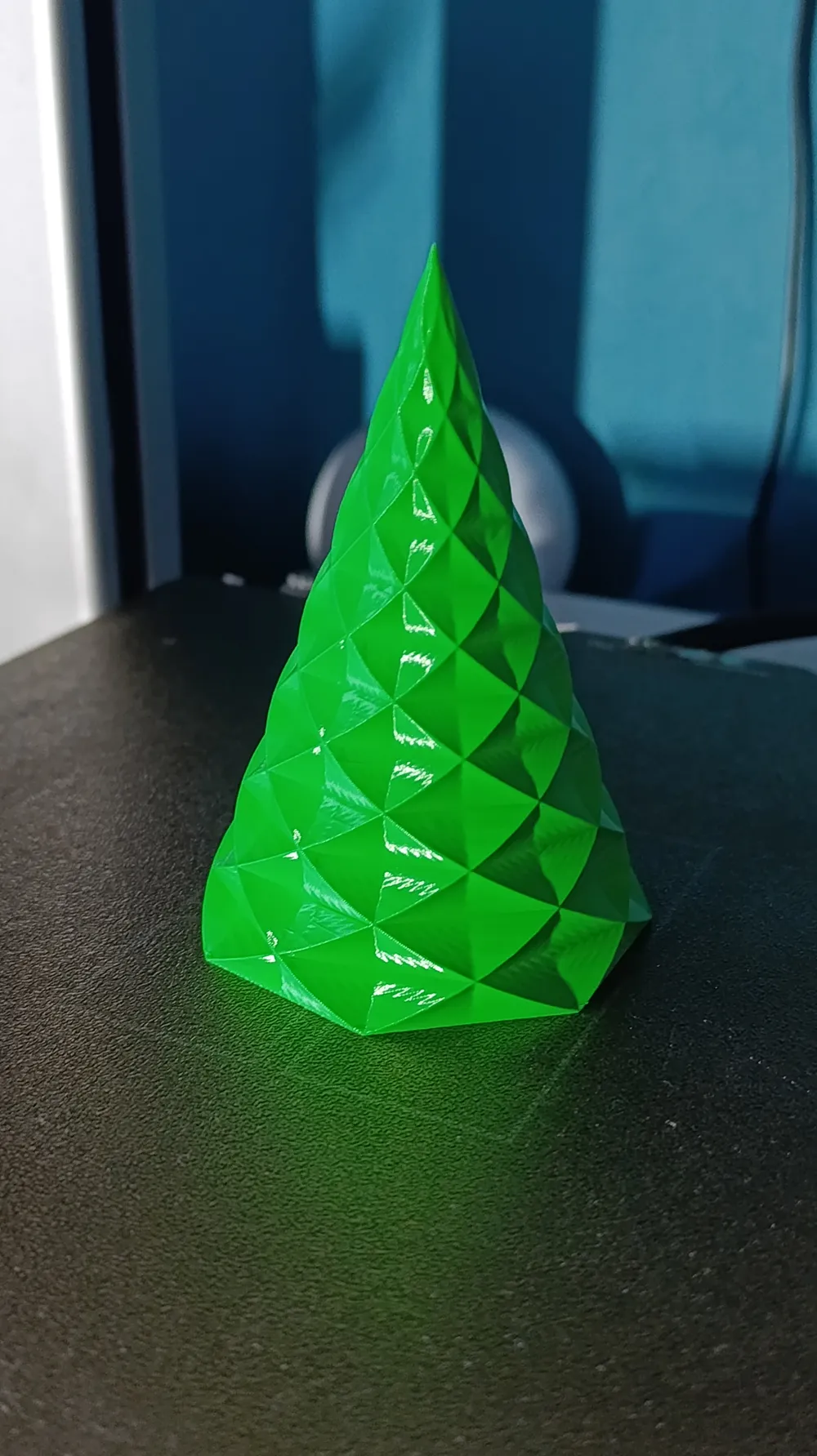 Christmas tree decoration - Free 3D Print Model - MakerWorld