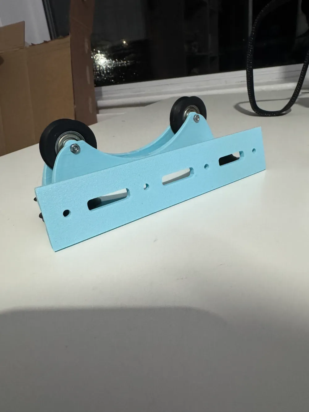 Filament Roller by k4v - MakerWorld