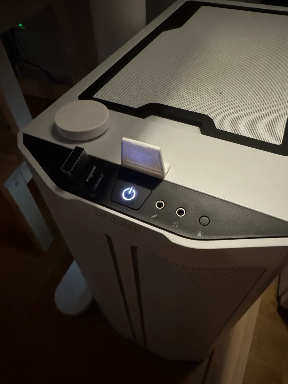 BeQuiet! case: slim cat power button lid by red - MakerWorld