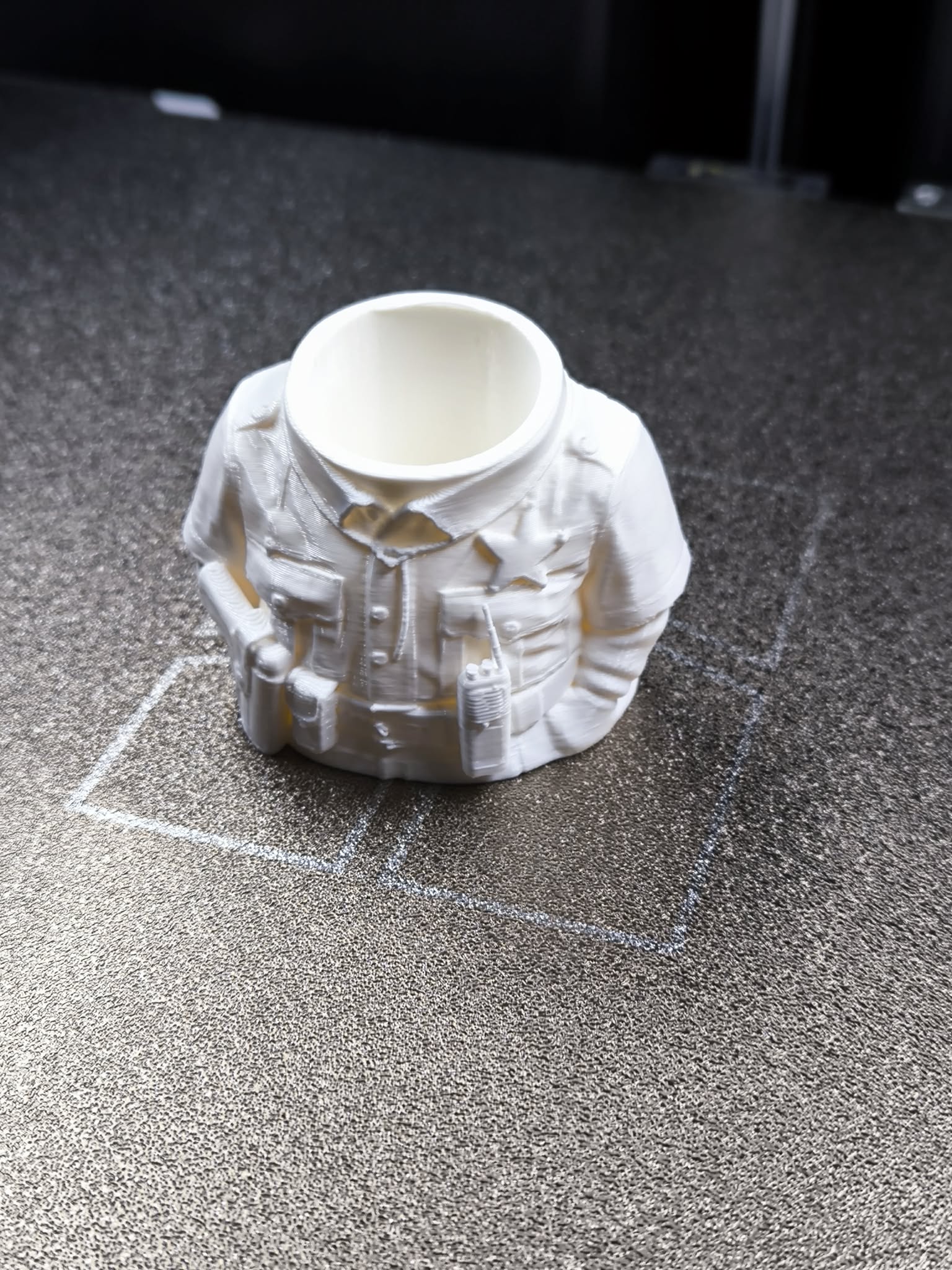 Sheriff Uniform Pen Holder - Free 3D Print Model - MakerWorld