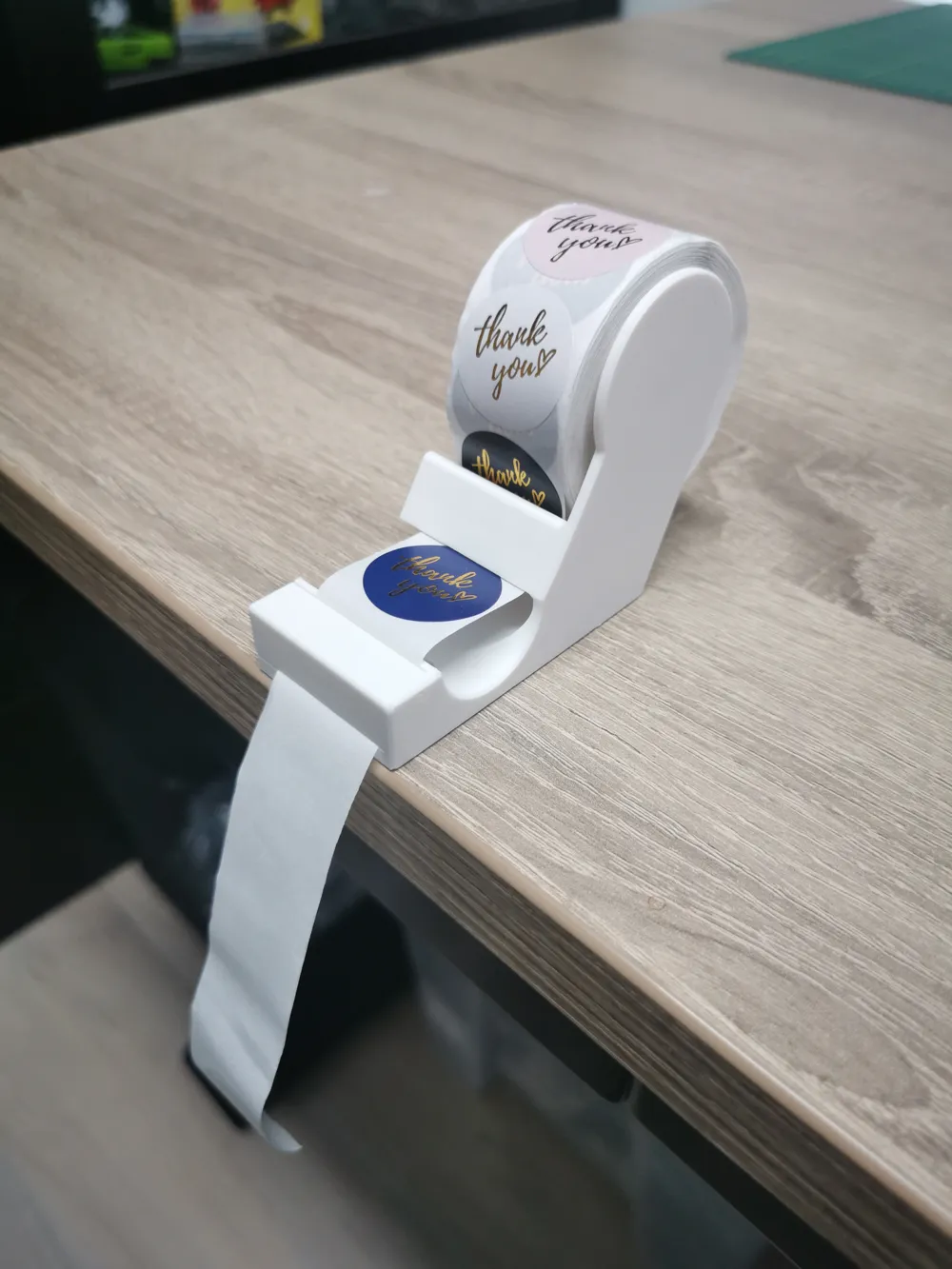 Sticker Buddy - One-Handed Sticker Assistant (21g) - Free 3D Print ...