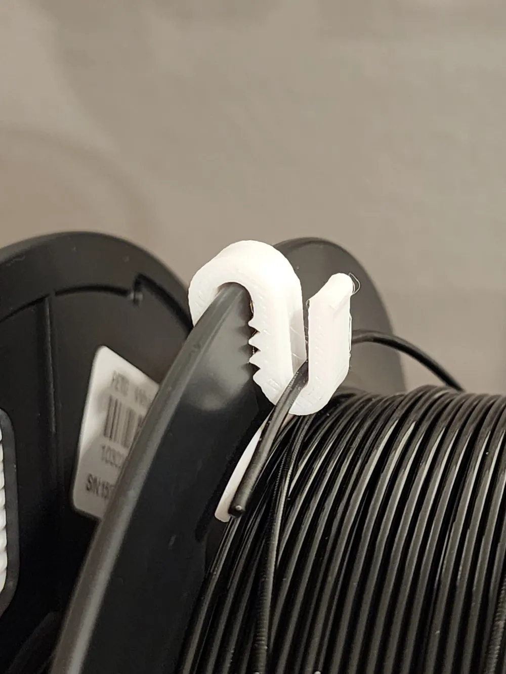 Uni Filament Clip by YelTrik Designs - MakerWorld