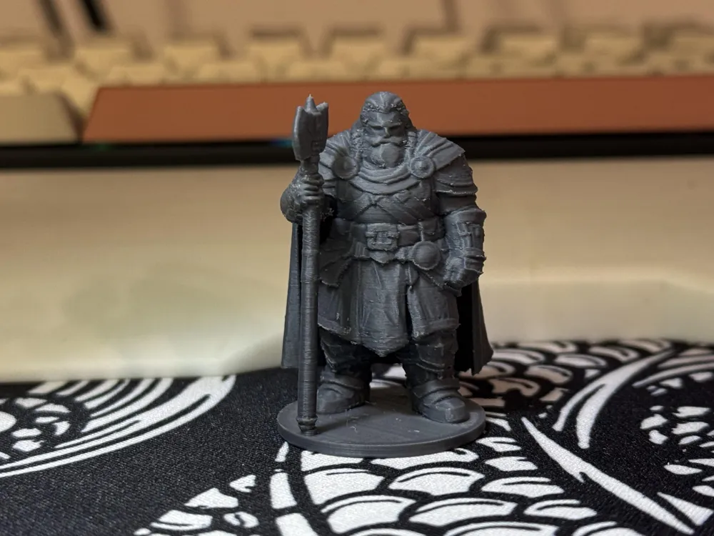 DND Dwarf Paladin / Fighter / Knight Mini with Axe - Free 3D Print ...