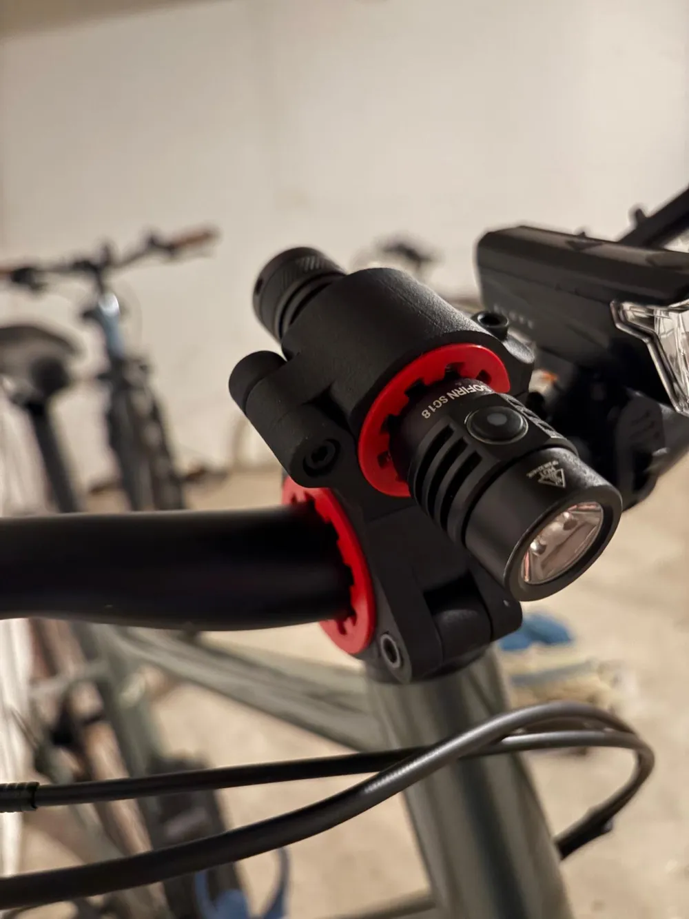 FlashMount - Bike light mount - Free 3D Print Model - MakerWorld