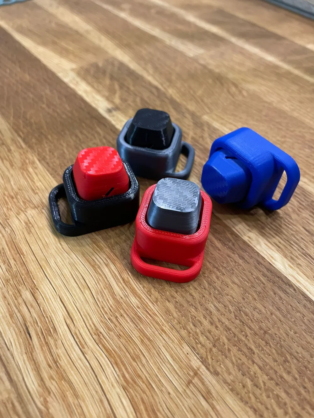 Springy fidget Button by jlbsck - MakerWorld