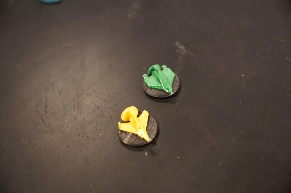 Space Racers - Short range shooter - Free 3D Print Model - MakerWorld