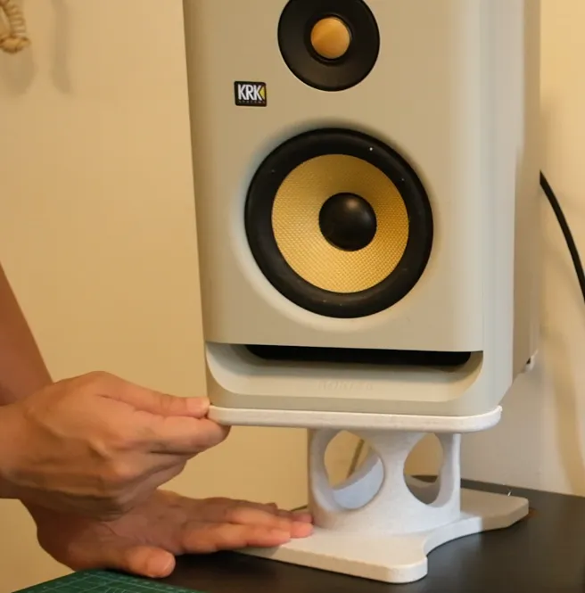KRK Rokit 5 G4 Studio Monitor Speaker Stand by 蛋蛋人的猫 MINI_EGG - MakerWorld