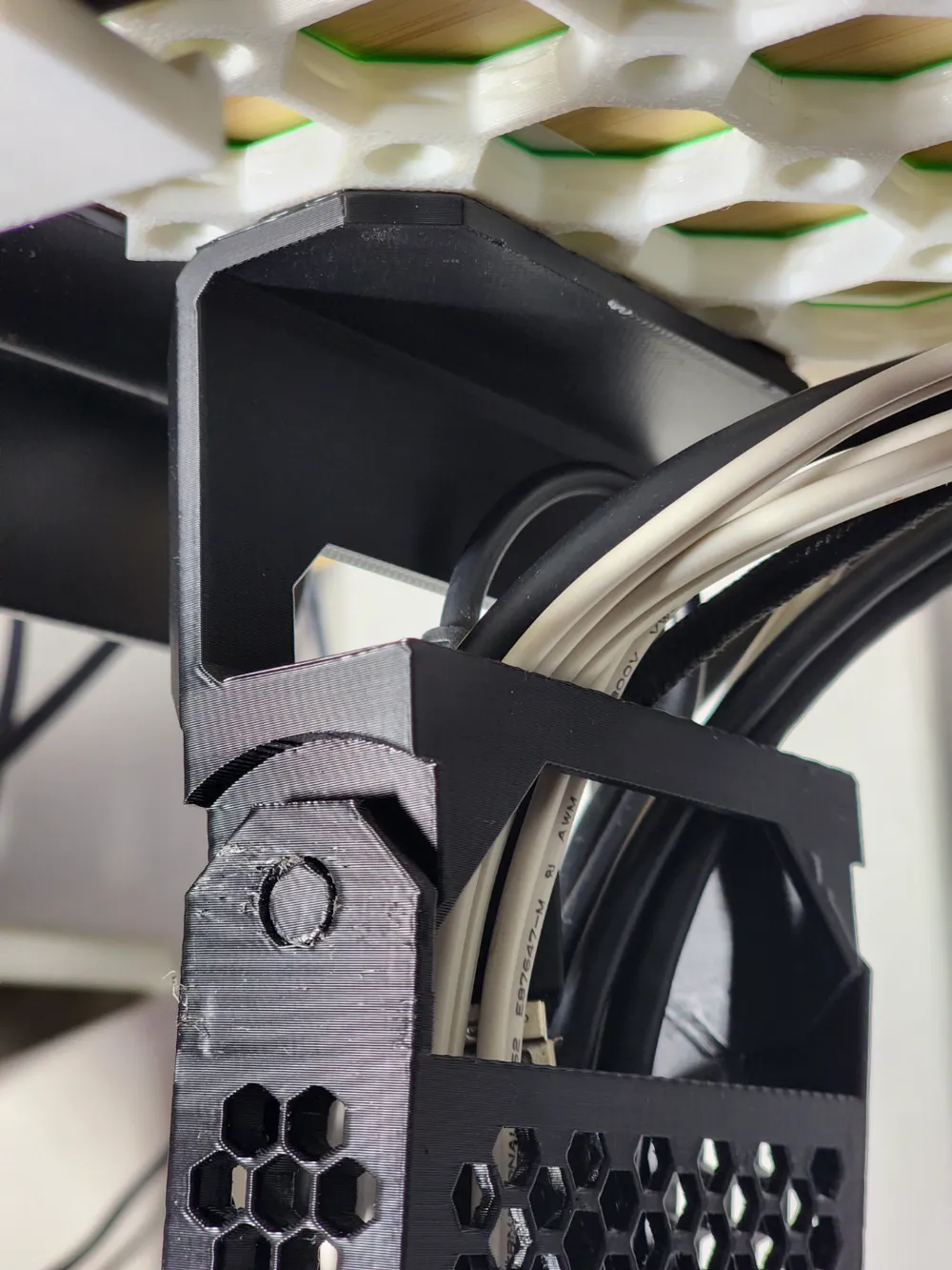 Cable Chain Multiboard Connection Remixed by DaveyJohnPrints - MakerWorld