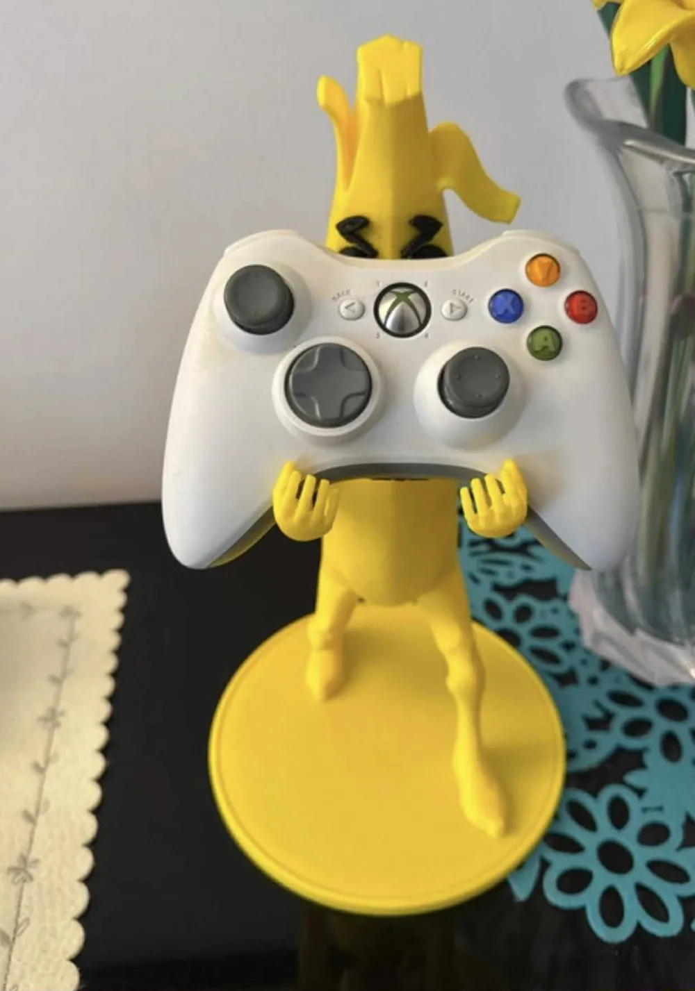 Stand Controller Ps5 Giga Peely - Free 3D Print Model - MakerWorld