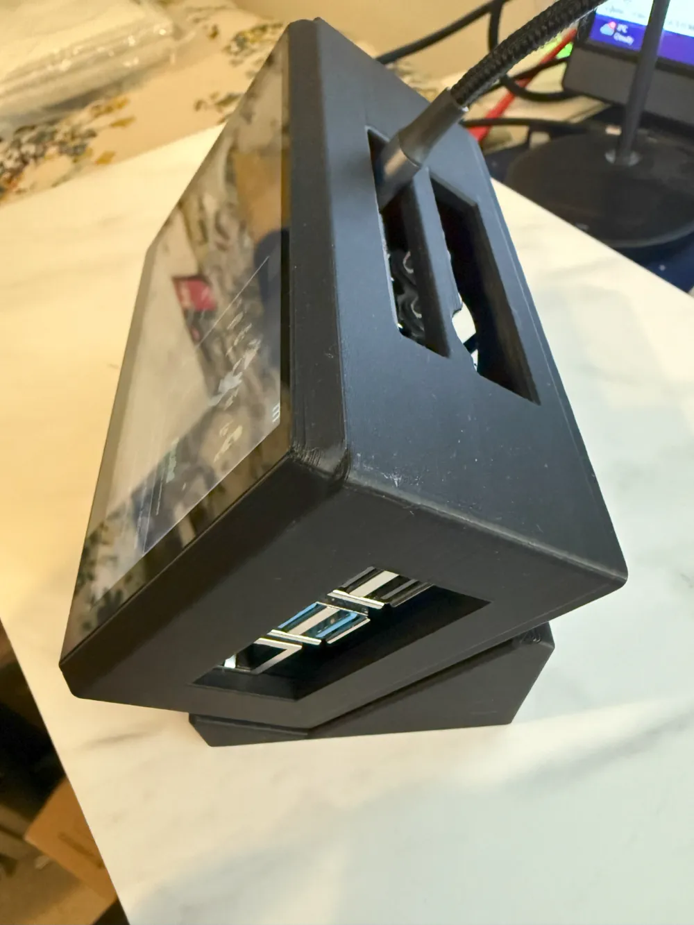 Simple Display stand by IAmNotBob - MakerWorld