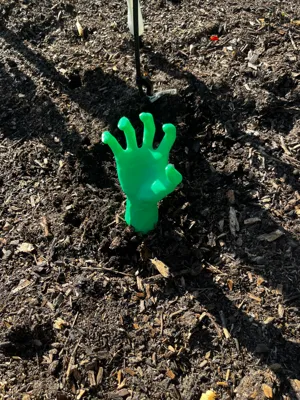 Zombie Stake (easy to print) Shared by Justin Yu - MakerWorld