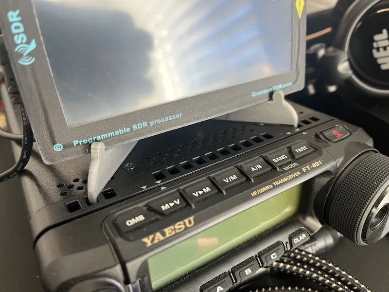 Support pliant pour QuantumSDR - Modèle d'Impression 3D Gratuit ...